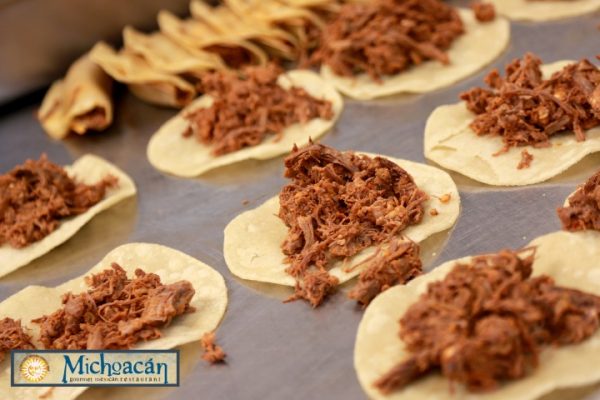 La cocina de Michoacán ¡Delicia en cada platillo! - Rehiletes