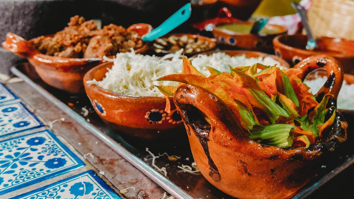 La cocina de Michoacán ¡Delicia en cada platillo! - Rehiletes